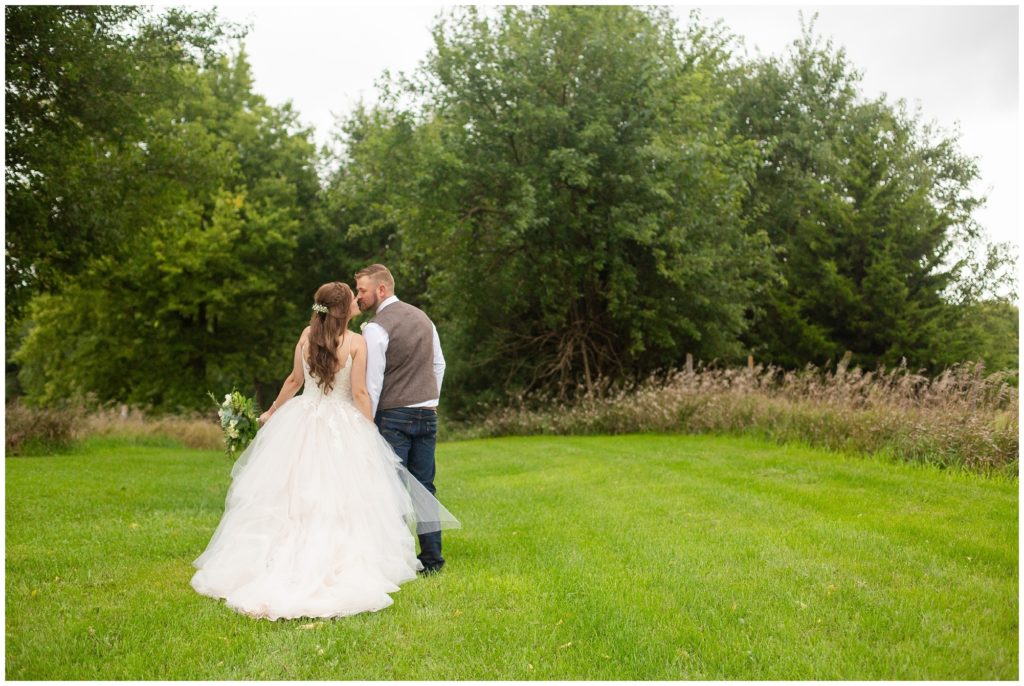 * Reichert's Barn * Bluff Springs * Fall Wedding Photographer ...