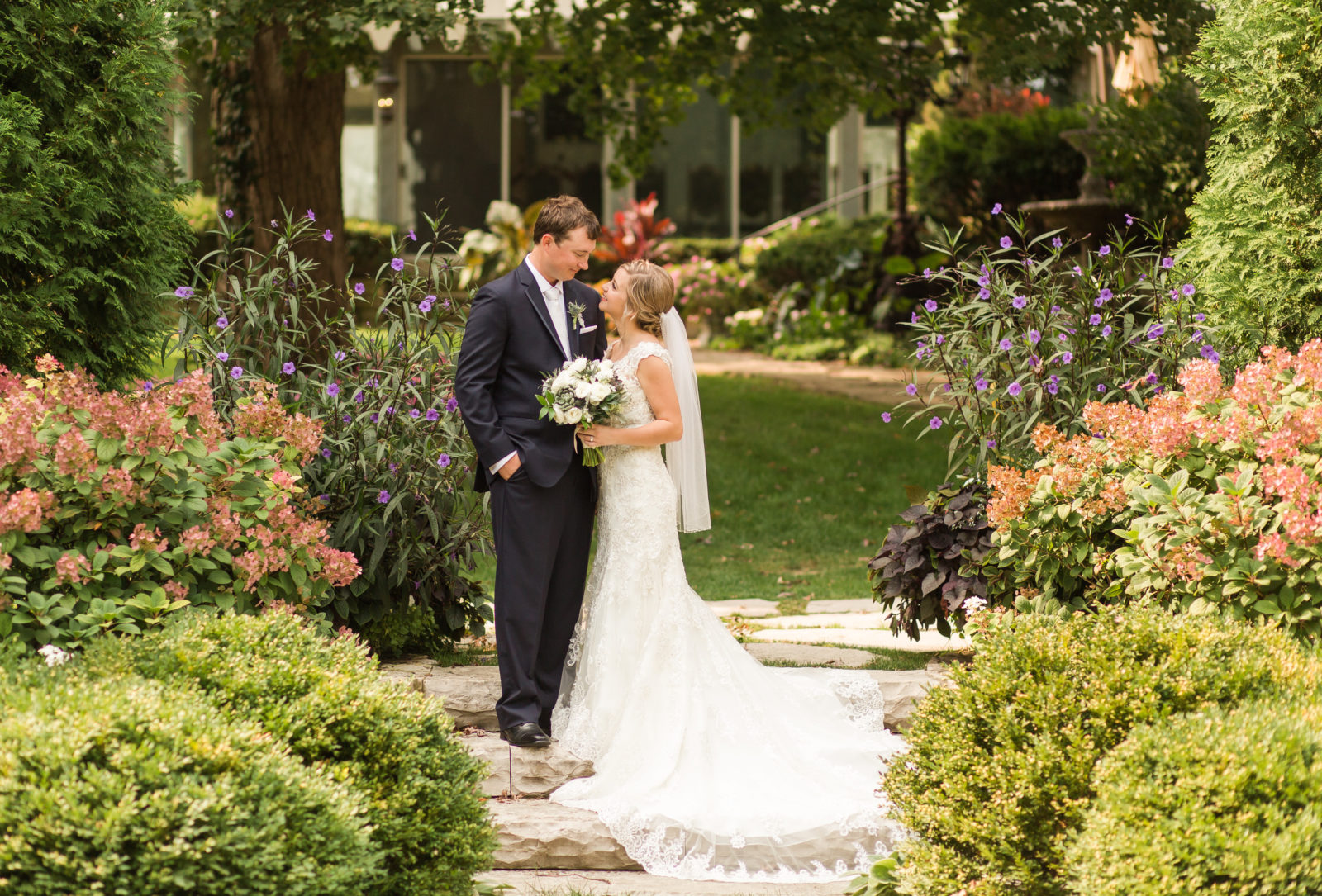 Brittany + Eric Wedding | Soderstrom Castle | Pekin Illinois | Wedding ...