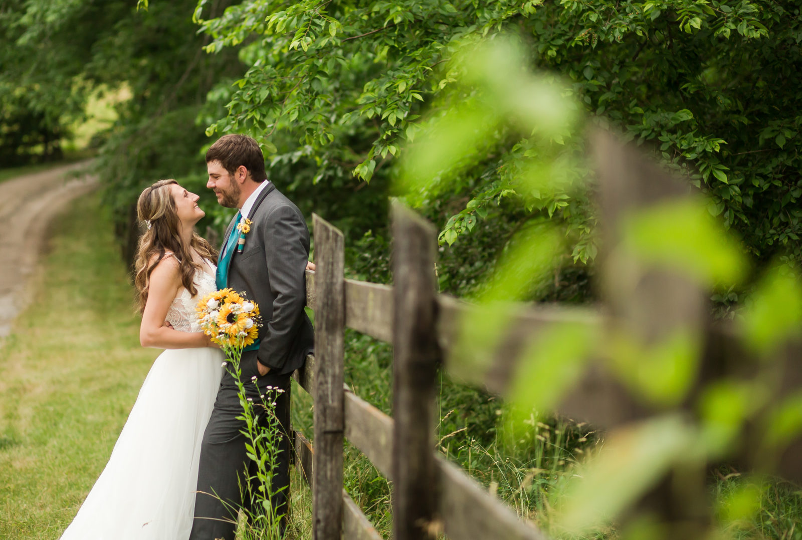 Baylee + Nick | The Landing Barn | Taylorville Wedding | Illinois ...