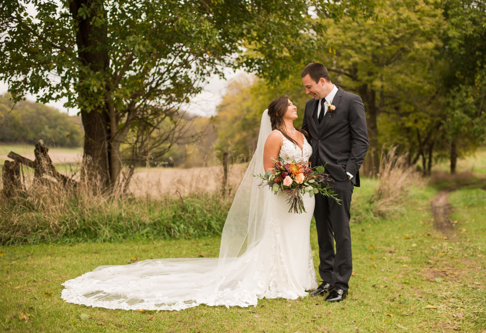 Mackenzie & Bryce | Reichert's Barn | Bluff Springs Illinois | Wedding ...